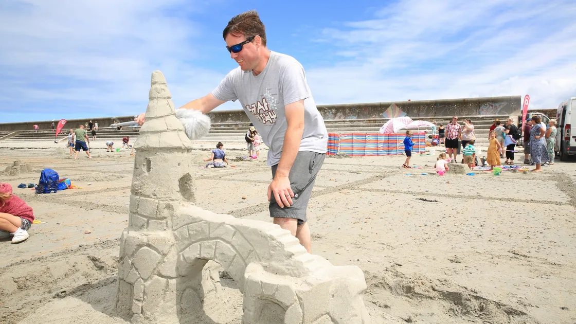 Vazon’s sands turned into art – temporarily