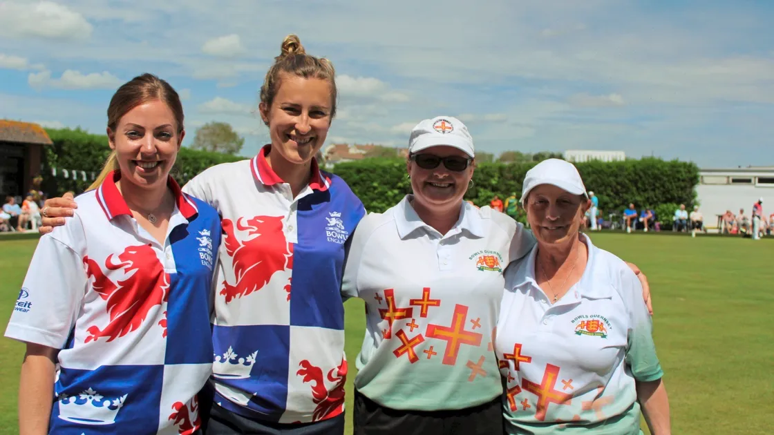 Sarnian duo in pairs final