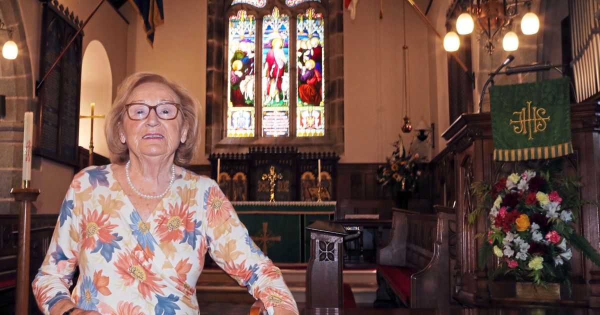 Peggy returns to church where she was married 72 years ago