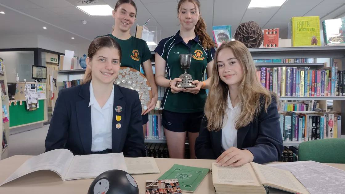 College to recreate swimming relays at La Vallette