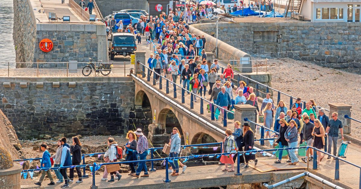 Long queues marks the return of Castle Nights