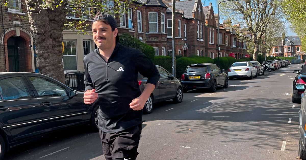 George running London Marathon for his ‘superhero’ mum