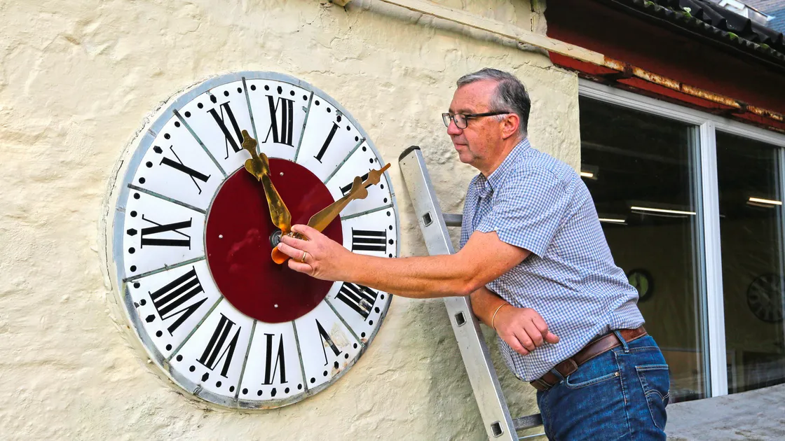 Time to put clocks back