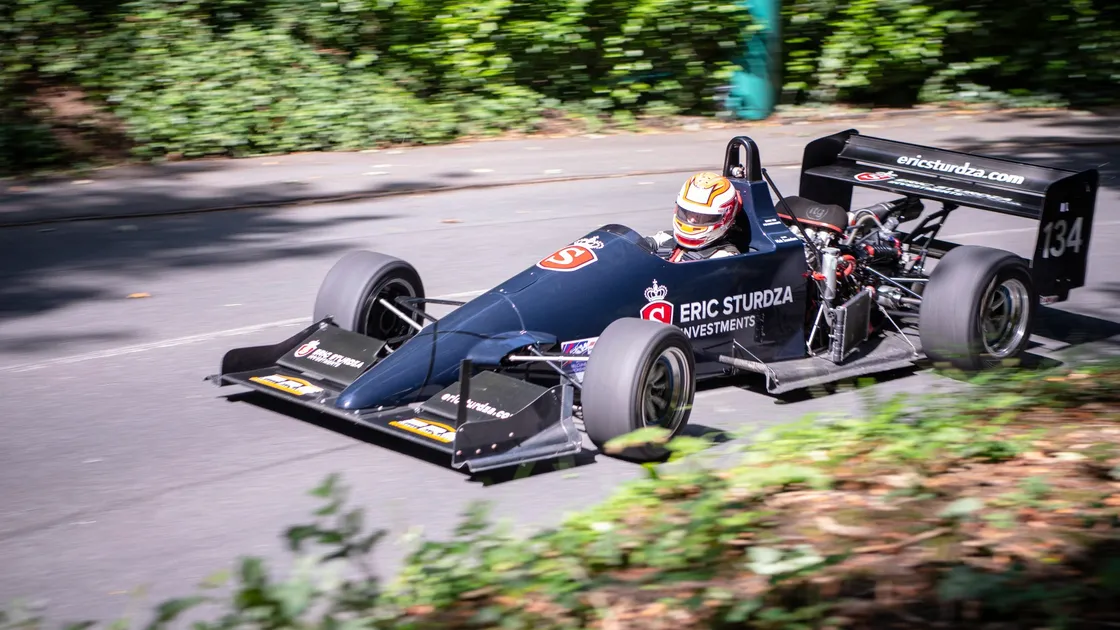 Saunders heads on his hols with a satisfied smile