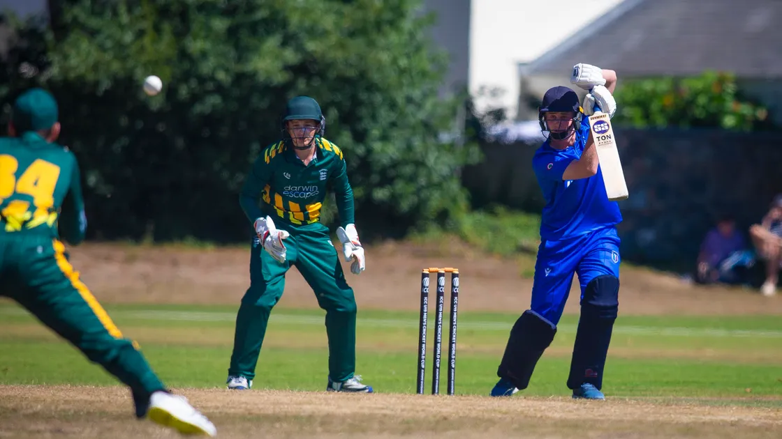 Guernsey top their group after beating Italy