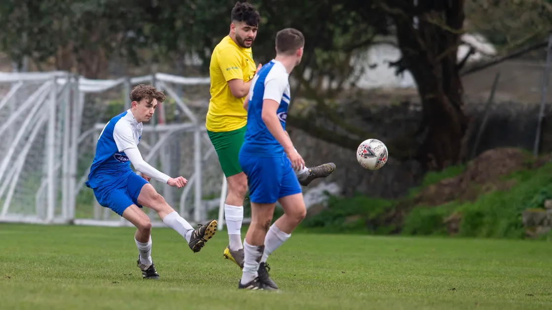 Vale Rec beat the leaders to do North a favour
