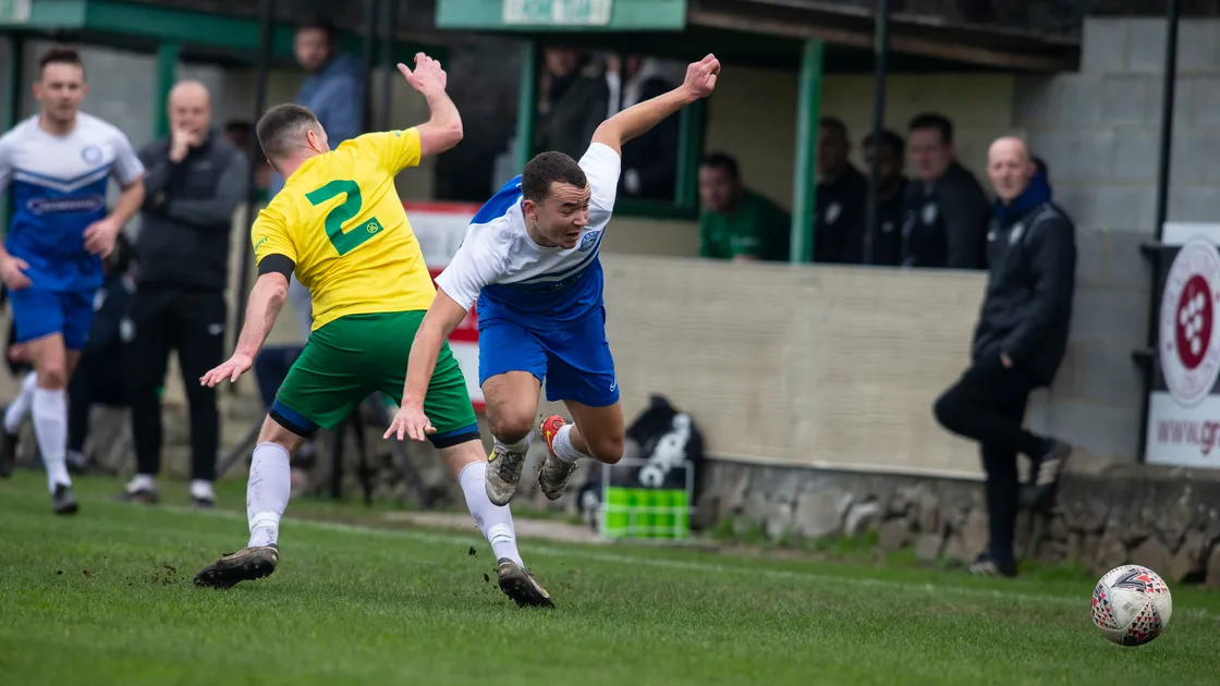 Vale Rec beat the leaders to do North a favour