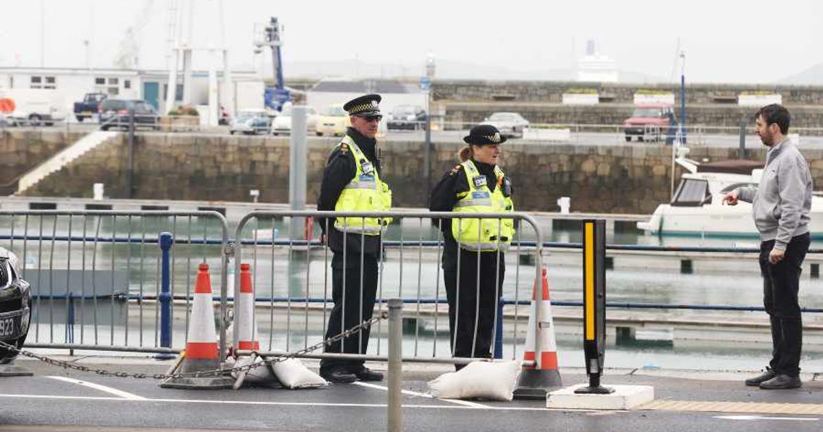 Courtesy crossing 'confusing, unsafe'