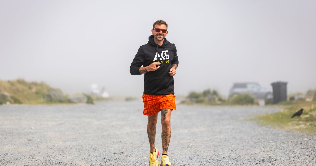 Islanders challenged to a tech-free 5k ‘Naked Run’