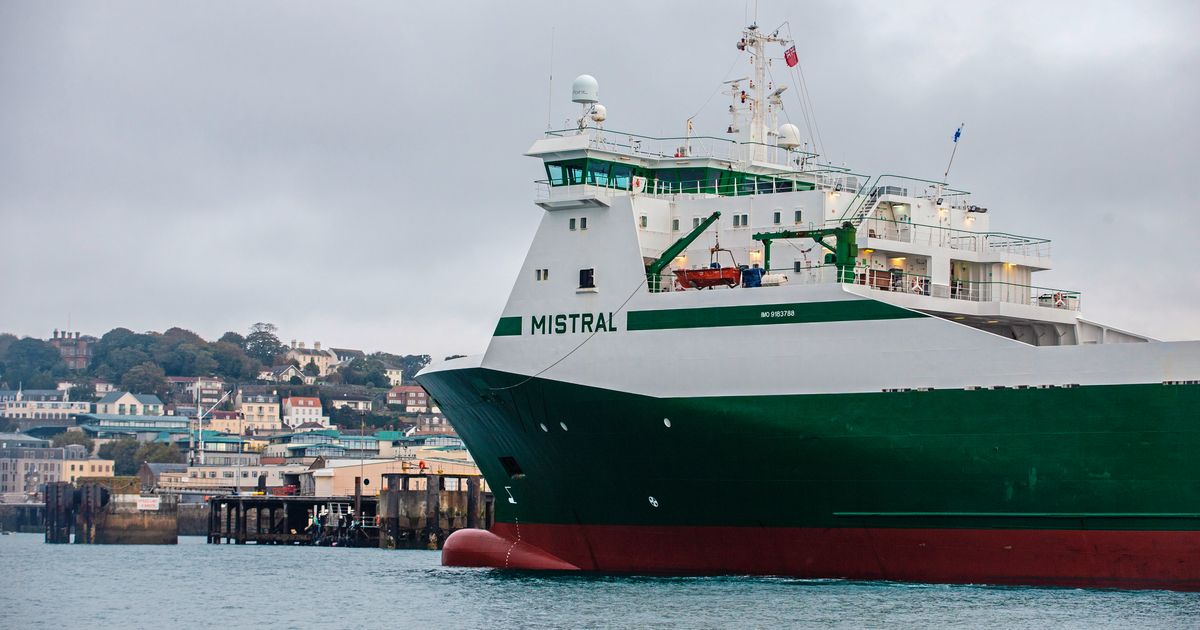 MV Mistral arrives for berthing trials