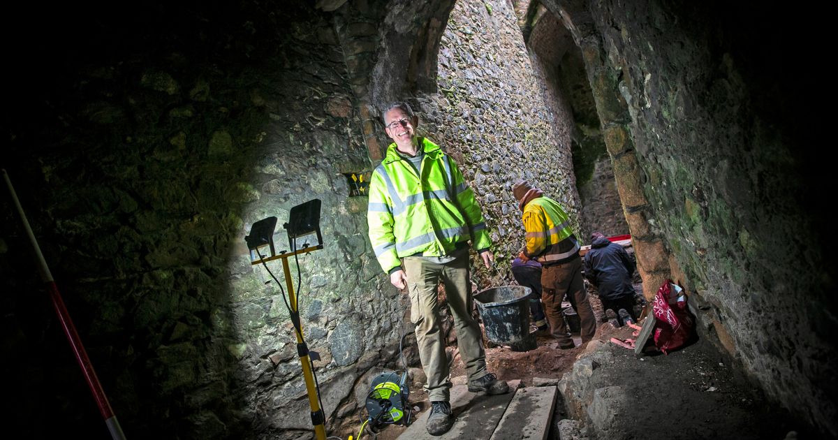 Team dig back to the 1600s at the heart of Castle Cornet