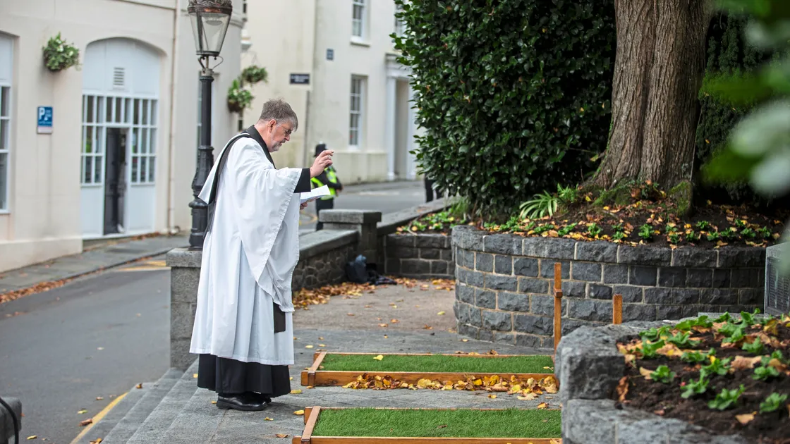 First poppies laid in lead-up to Remembrance Day