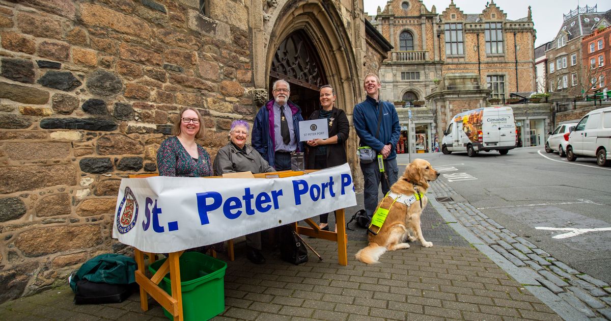 St Peter Port douzaine takes drop-in outside
