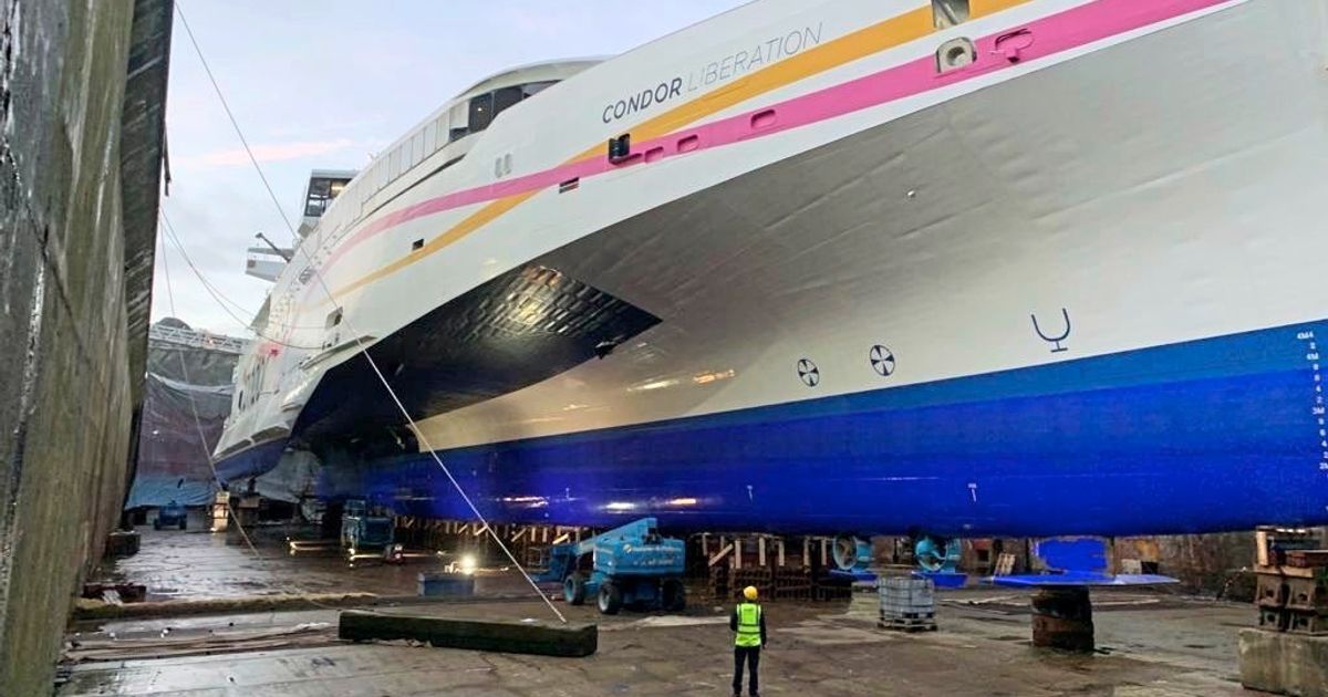 Condor timetable ‘will support travel over the festive period’