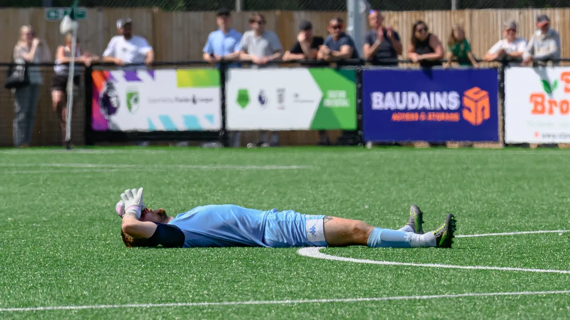 Guernsey FC beaten by Peacehaven in play-off final