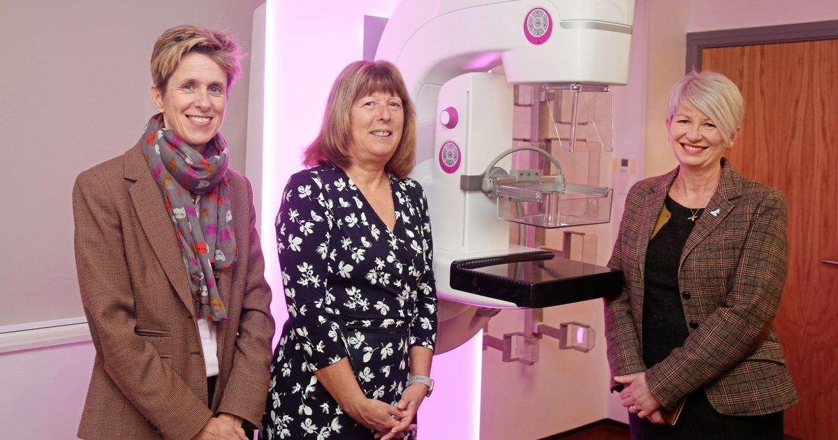 Pink Ladies fund new mammography machine