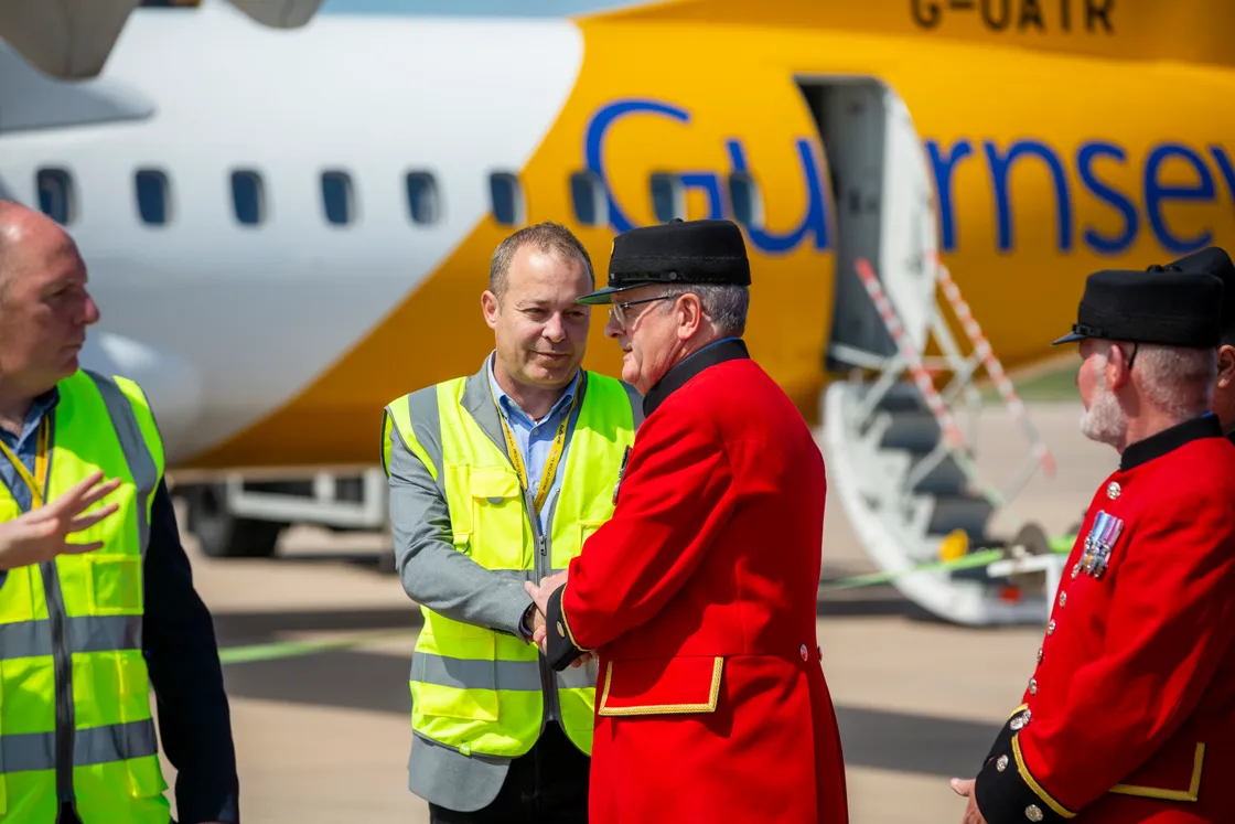 Chelsea Pensioners and Gurkhas arrive for Lib Day events