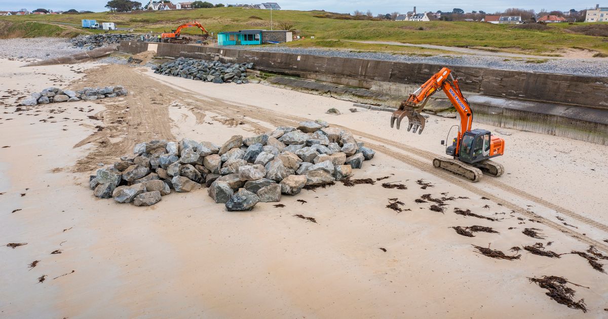 More rock armour for L’Ancresse wall