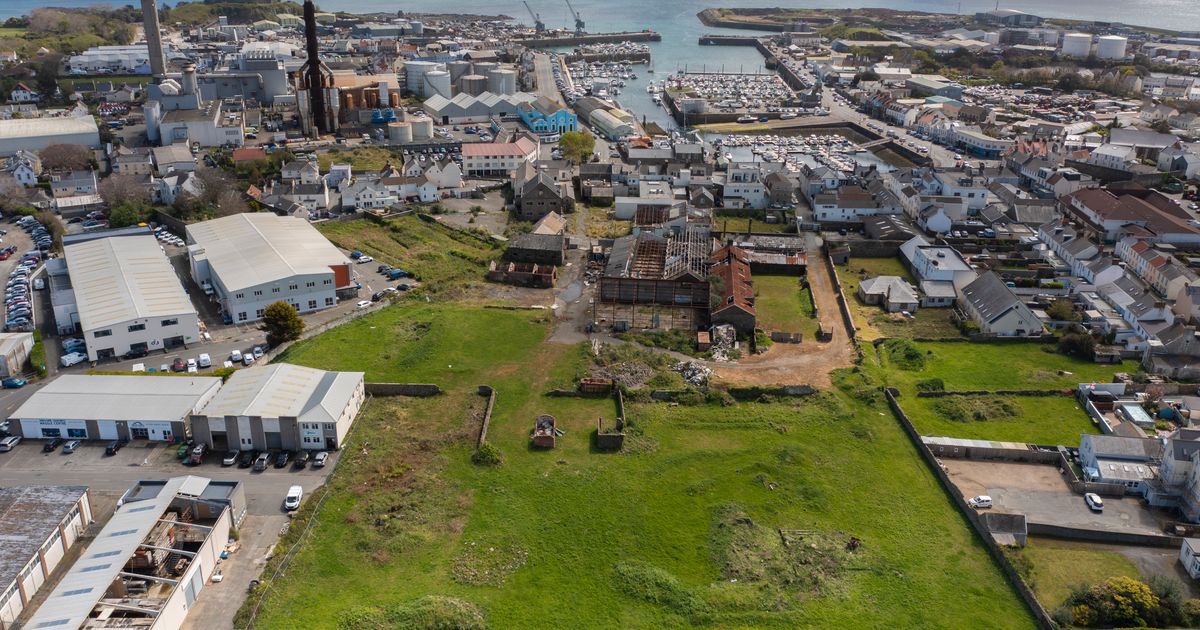 States to buy Leale's Yard for £4.5m.