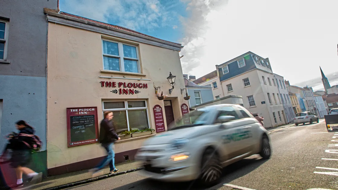 One-way system in Vauvert reversed due to roadworks