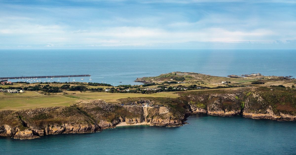 Public consultation 'needed' before Alderney wind turbine plans progress