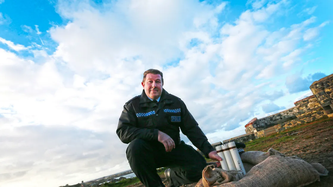 Nuclear alert flares set off at Fort Le Marchant