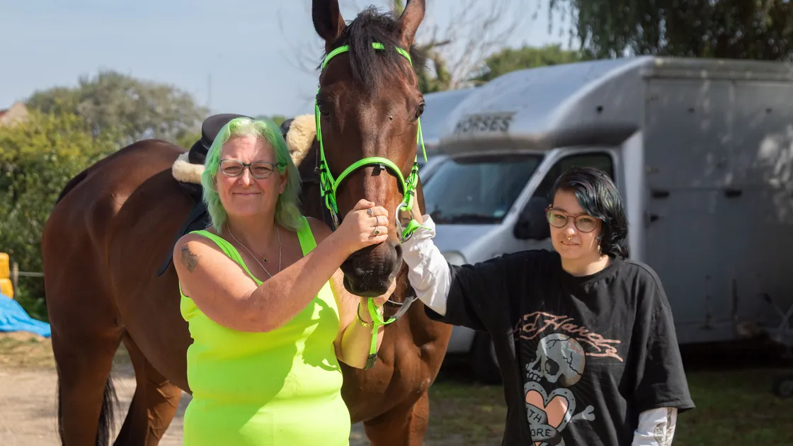Horse bolted at Vazon after impatient road user sped off
