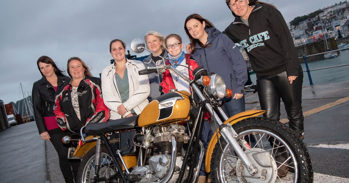 Calendar (biker) girls back in print