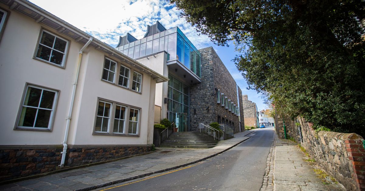 Cost of legal aid system rose by £1k a week in 2024