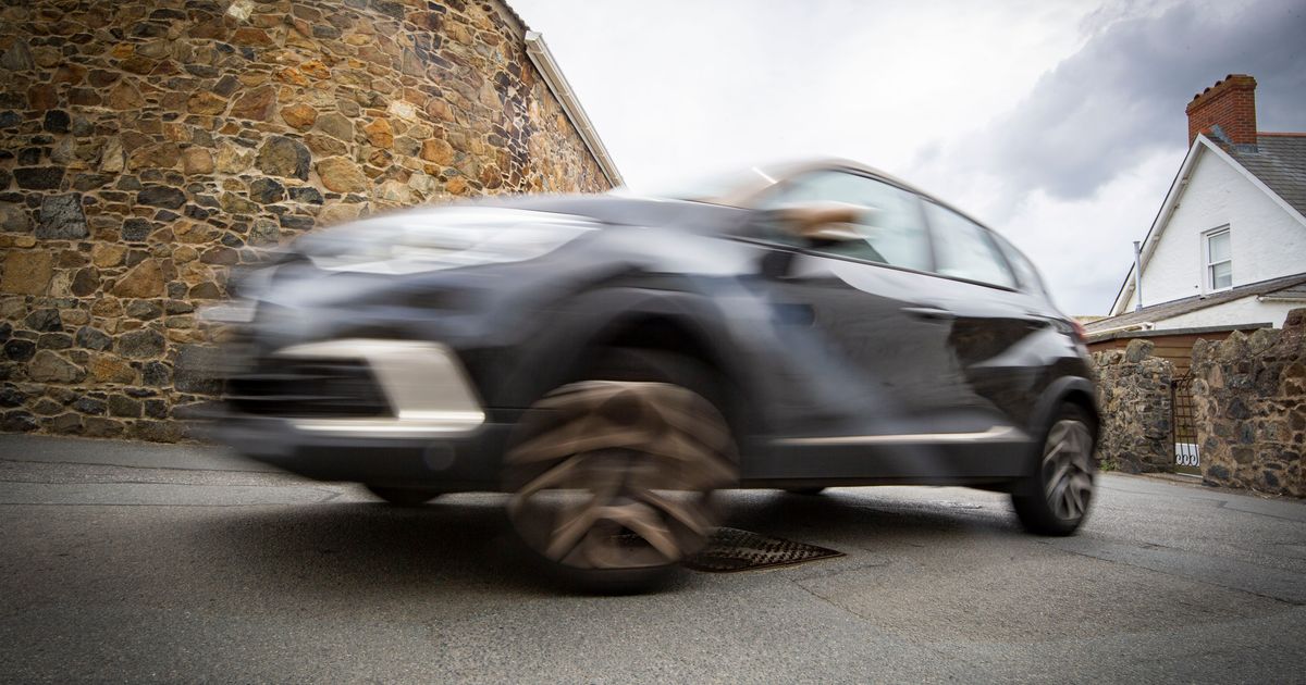 Penalty points and speed cameras suggested in report