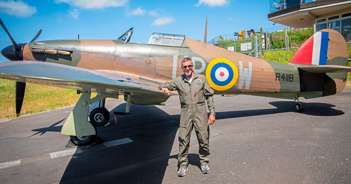 Aircraft touchdown in island for 50th air rally
