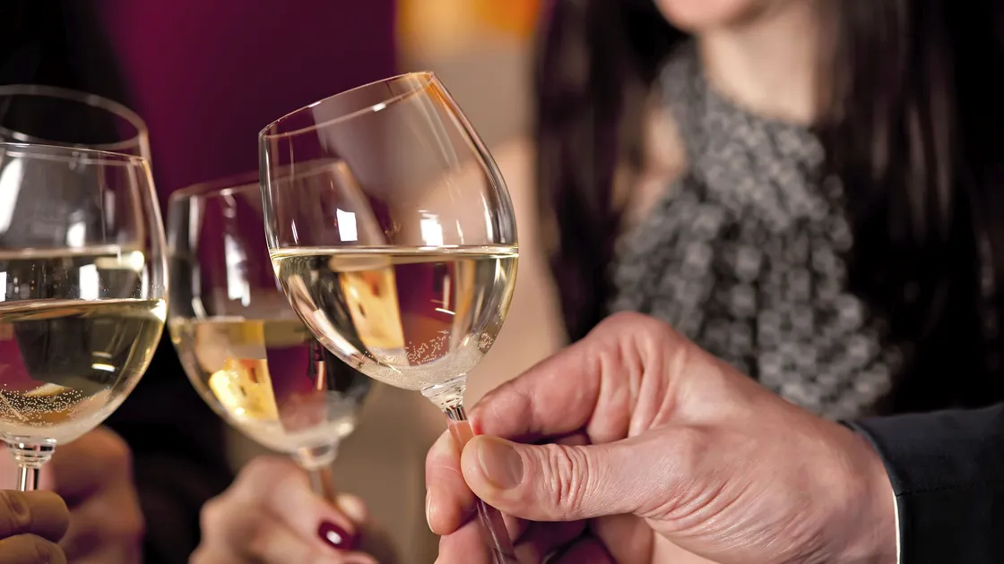 Deputies agree to abolish Christmas Day and Good Friday alcohol ...