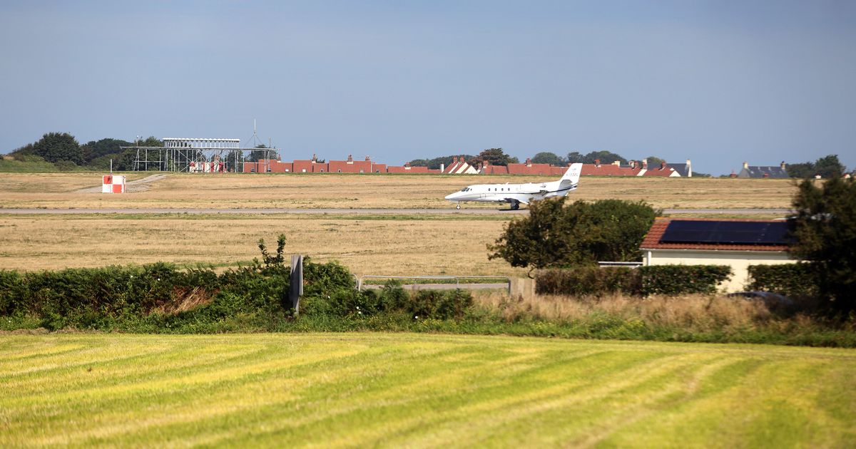 Plan for sleeper units in field to house hangar builders