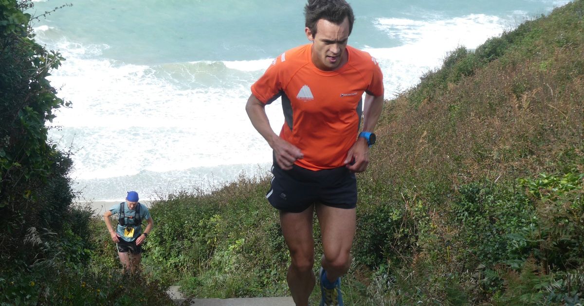 Erwee smashes course record