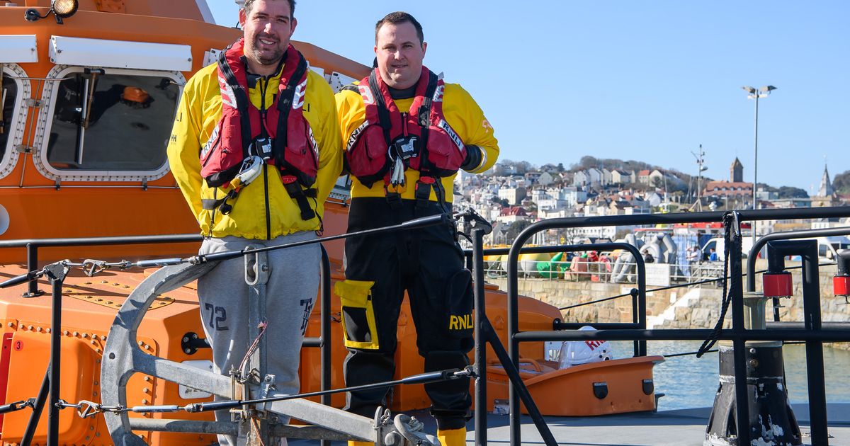 Two Jacks pass tests to helm inshore lifeboat