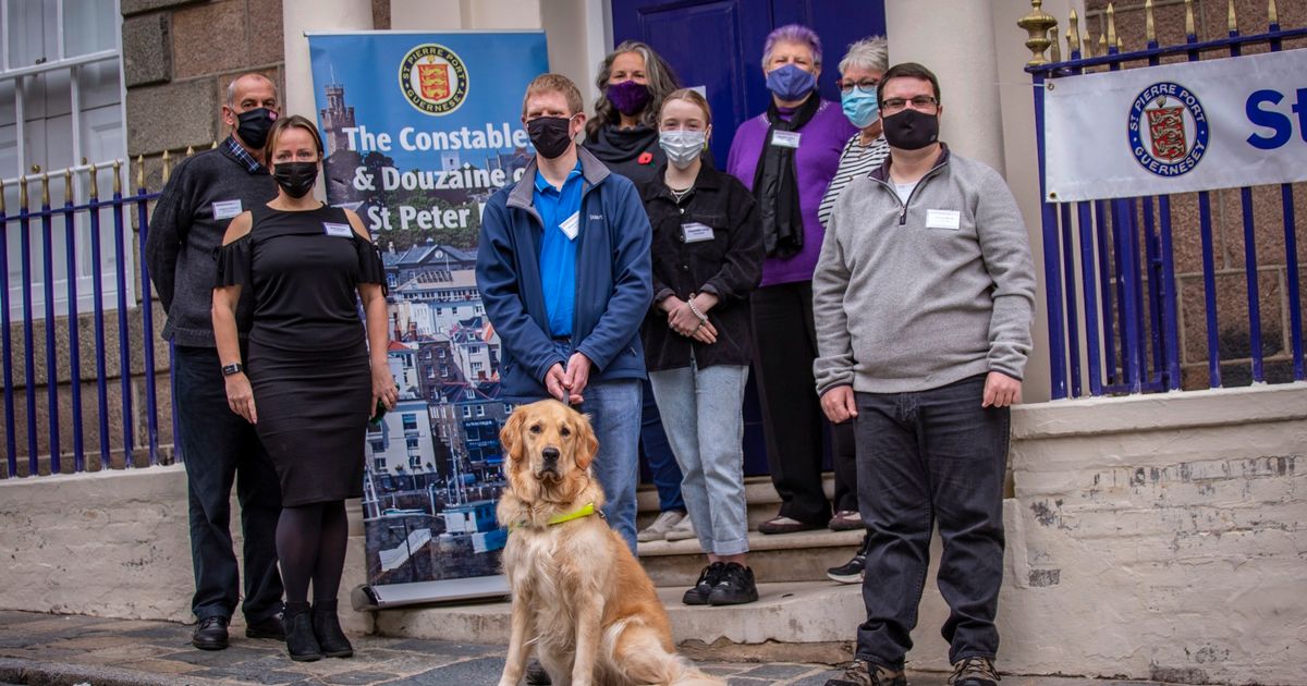 Candidates for St Peter Port douzaine meet parishioners
