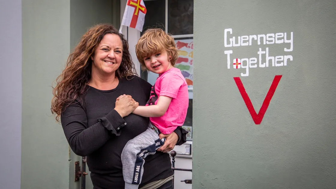 Family’s mural is a message of solidarity