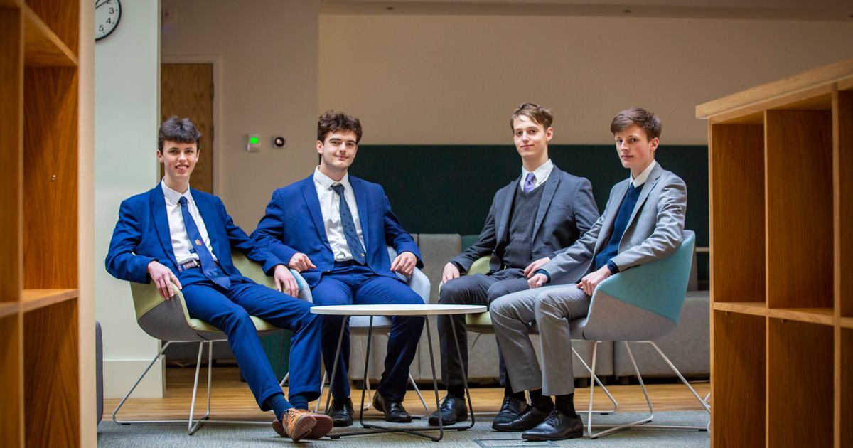 Six College students accept Oxbridge places