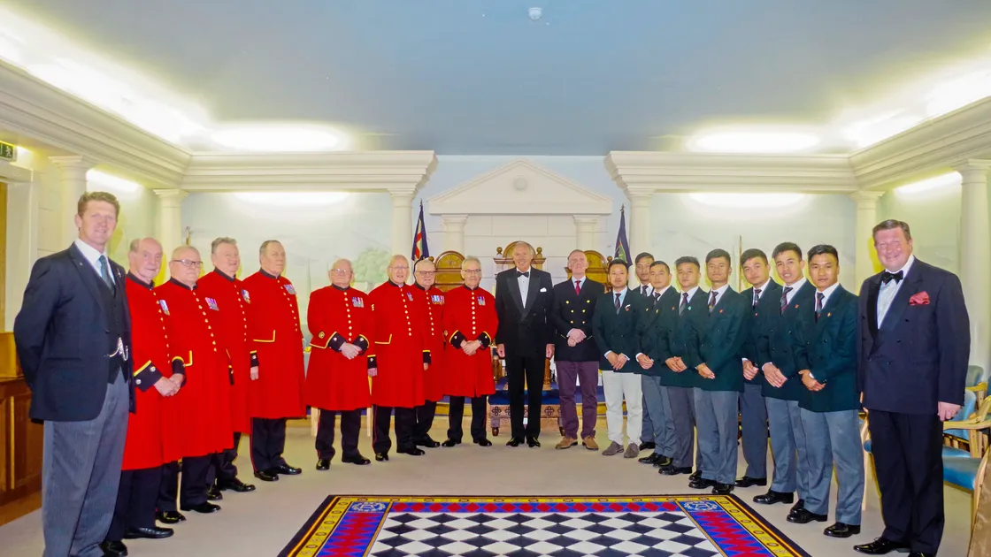 Chelsea Pensioners and Gurkhas at Freemasons’ dinner