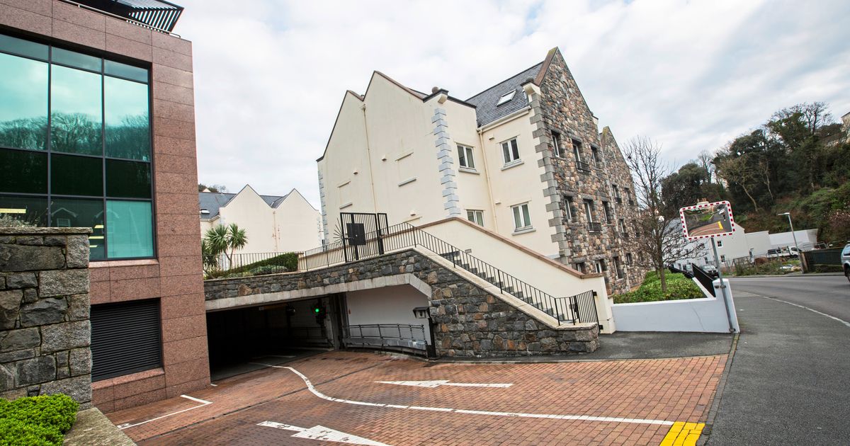 Mill Court request for traffic mirror refused
